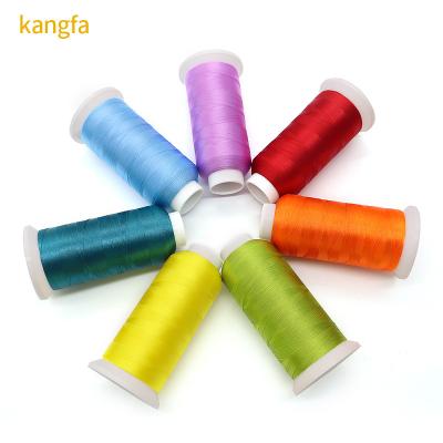 Cina 720 colori di filo di ricamo in poliestere per ricami personalizzabili e ad alta velocità in vendita
