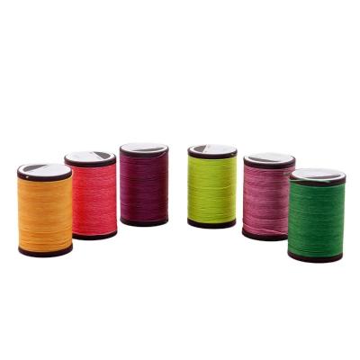Cina 0.8mm Cordone a filo cerato rotondo rosso per cucitura a mano di cuoio e accessori artigianali in vendita