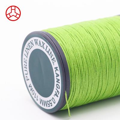 China Tejido a mano 0,55 mm hilo de lino encerado 120 m en 40 colores para proyectos de macrame en venta