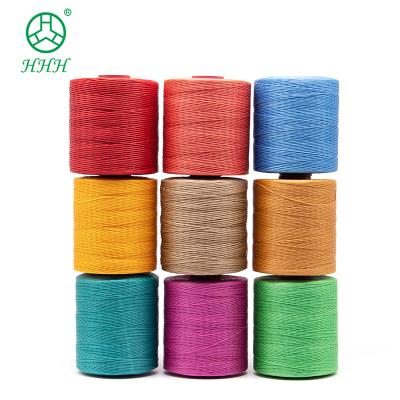 Cina 240 colori 150D 100% poliestere per cuciture Filato a cera piatta per pelli con disegni in vendita