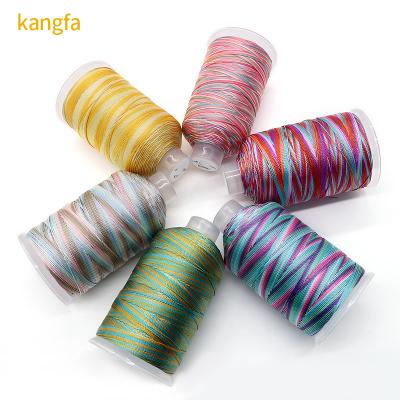 Cina 250 g filo arcobaleno multicolore 100% poliestere per tessitura artigianale filo da cucire domestico in vendita