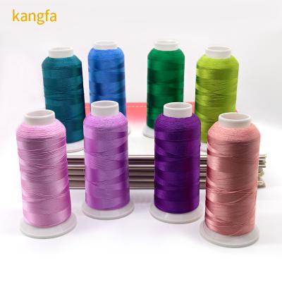 Cina Basso MOQ 120D / 2 4000Y Spedizione rapida Filato di poliestere per macchina di ricamo 720 colori in vendita