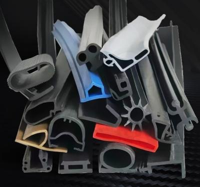 Cina OEM ODM Custom Soft TPE Rubber Edge Trim Seal Strip Profile per porta finestre in alluminio in vendita