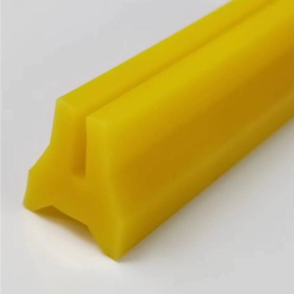 Quality Customized Santoprene Sealing Strip Recyclable With Excellent Elasticity for sale
