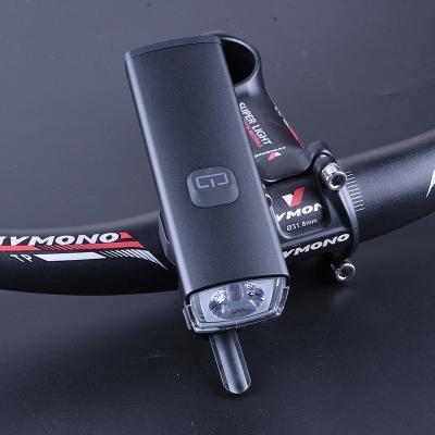 Cina I 600 lumi portatili del Usb della bicicletta del faro di giro ricaricabile IPX6 di notte si preoccupano liberamente in vendita