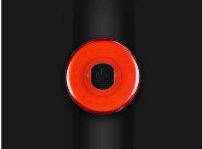 Cina La montagna intelligente LED del fanale posteriore del freno di induzione va in bicicletta la lega di alluminio leggera IPX6 in vendita