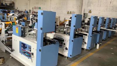 Cina 1/16 di tessuto completamente automatico di 3 colori che converte le apparecchiature di stampa di carta 4.5KW del tovagliolo della macchina in vendita
