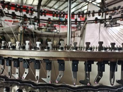 China 5.5KW enige de Vacht Breiende Machine Drie van Jersey Draad Gemakkelijke Verrichting Te koop