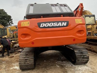 Cina 22 tonnellate originale usata Doosan DX225 Crawler Excavator con 157KW di potenza del motore e 1,05m3 di capacità del secchio in vendita
