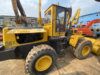 Cina 3-5 tonnellate di seconda mano Komatsu WA320-3 caricatore a ruote caricatore anteriore usato in vendita