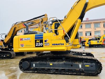 Cina Usato Komatsu PC220-8 di seconda mano Excavator Crawer Backhoe 1 CBM Macchine per la costruzione a capacità di secchio in vendita