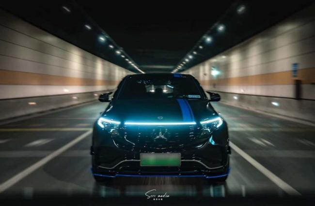 Made in China The Most Fashionable and Cheapest Low Price Mercedes Benz Five Person Electric Cars