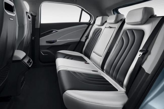 Top Selling Nezha U-II China Famous Brand Good Price Neta U-II Electric Car Cheap in Stock Electric SUV