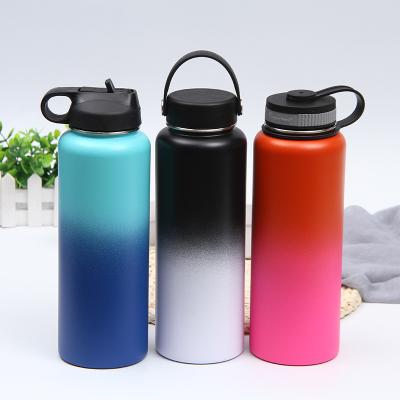 Cina gli sport dell'acciaio inossidabile di 32oz 40oz imbottigliano il materiale amichevole di Eco isolato vuoto in vendita
