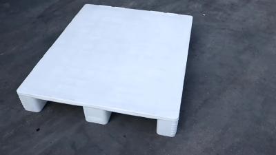 Cina Nuovo grande euro economico di plastica che ricicla singolo pallet di plastica 4-WAY con metallo di rinforzo per tormentare in vendita