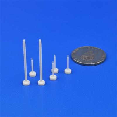 Cina Resistenza ceramica di alluminio di temperatura elevata dell'isolante dei perni dell'ossido Al2O3 di biossido di zirconio in vendita