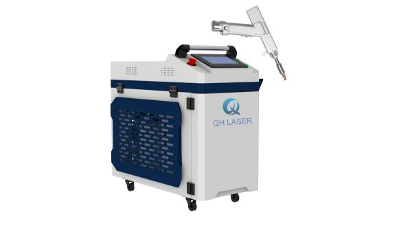 Quality 1500W Handheld Laser Welding Machine Water Cooling Metal 1080nm Laser Wavelength for sale