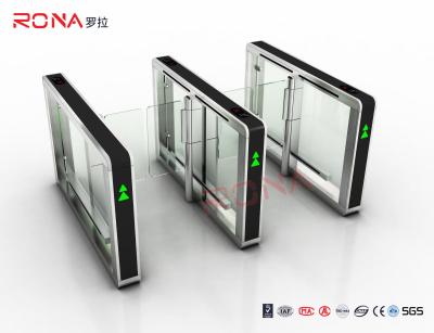 中国 メタル セキュリティ スイングゲート ターンスタイル アンチ - クランプ 550-1000mm ハンディキャップ カード読み取り 販売のため