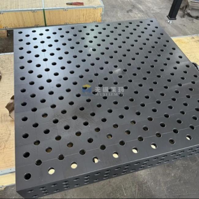 Welding table detailed view