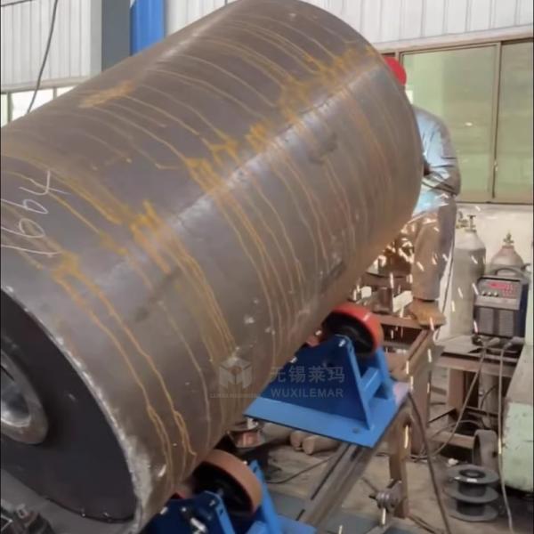 Quality 10T Load Welding Self Centering Rotator 0 - 45° Tilt Adjustment Turning Rolls for sale