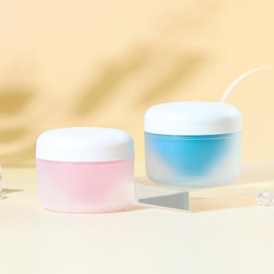 China Customizable Matte Finish Plastic Cream Jar with Secure Screw Cap for Skincare Packaging for sale