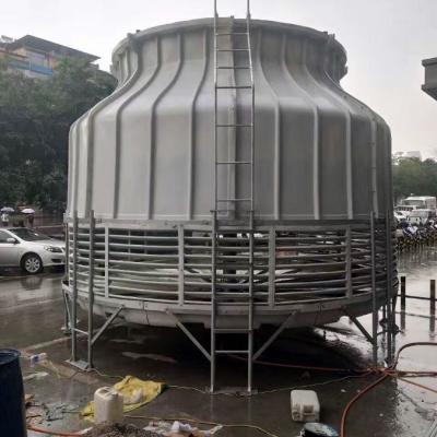Cina Torre di raffreddamento dell'acqua di flusso anti-corrosione in FRP per il design a forma rotonda 880 KG in vendita