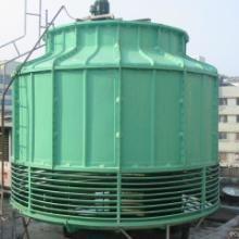 Cina Torre di raffreddamento dell'acqua di flusso anti-corrosione in FRP per il design a forma rotonda 880 KG in vendita