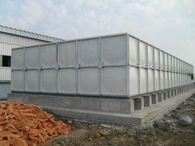 Cina Serbatoio per l'acqua per l'agricoltura da 2000 litri in acciaio inossidabile in vendita