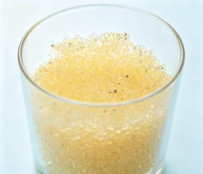 China YZ001 Strong Acid Cation Resin Uniform Size 99.9% Purity for Pure Water Production for sale