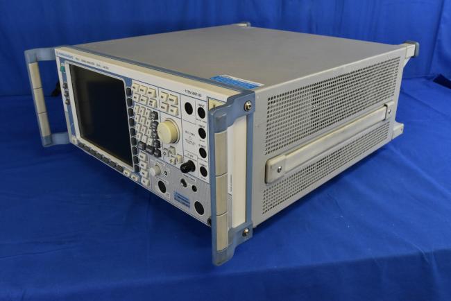 Side view of R&S FSQ3 analyzer showing connectivity ports