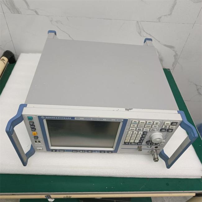 Rohde & Schwarz FSV30 Spectrum Analyzer measurement display