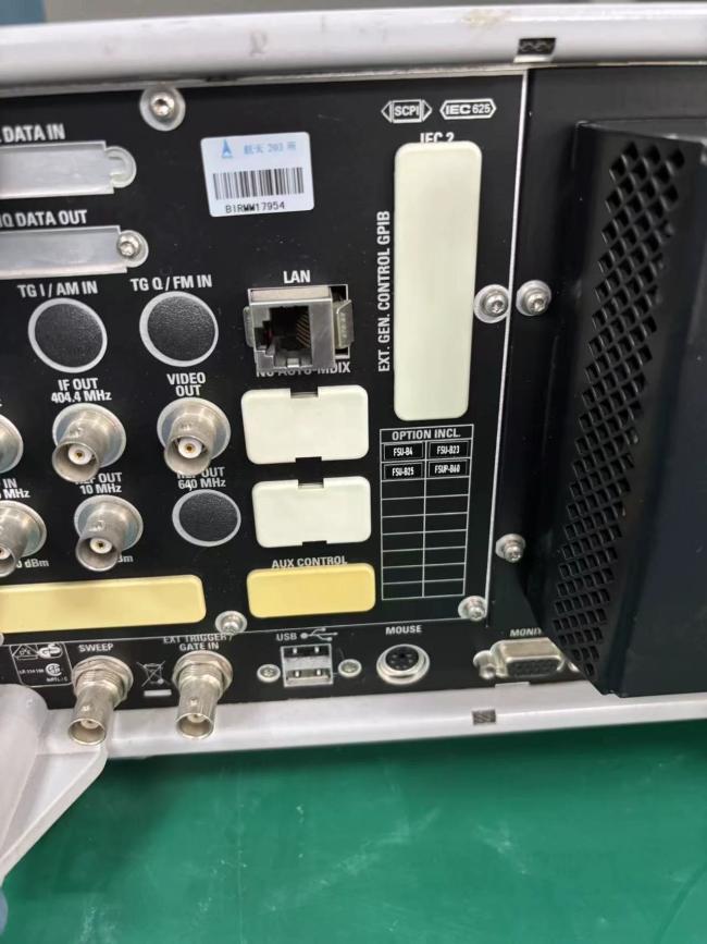 Rohde & Schwarz FSUP26 rear panel connections