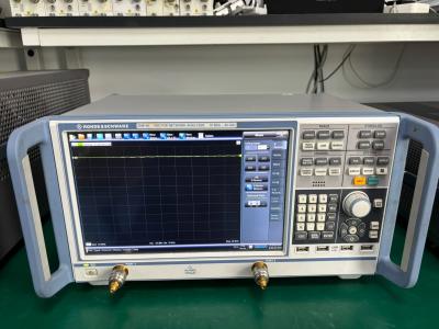 China Rohde & Schwarz ZNB40 VNA 40 GHz Analisador de Rede Vectorial de Alto Alcance Dinâmico à venda