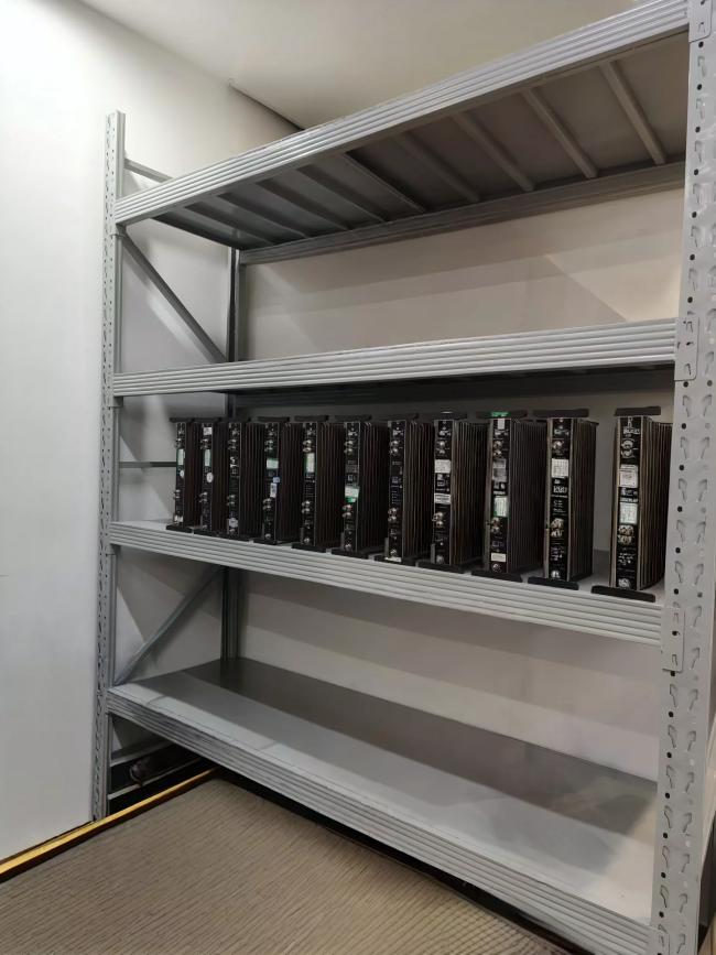 CMW100 K06 test set rear panel