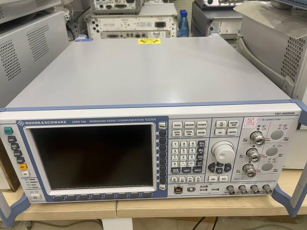 Quality Rohde & Schwarz RF Communications Test Set CMW500 K50 3.3 GHz 8 Port Wireless for sale