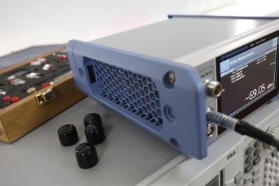 Cina Rohde & Schwarz R&S NRX Apparecchiature di Test EMC Usate Misuratore di Potenza RF Multicanale 110 GHz in vendita