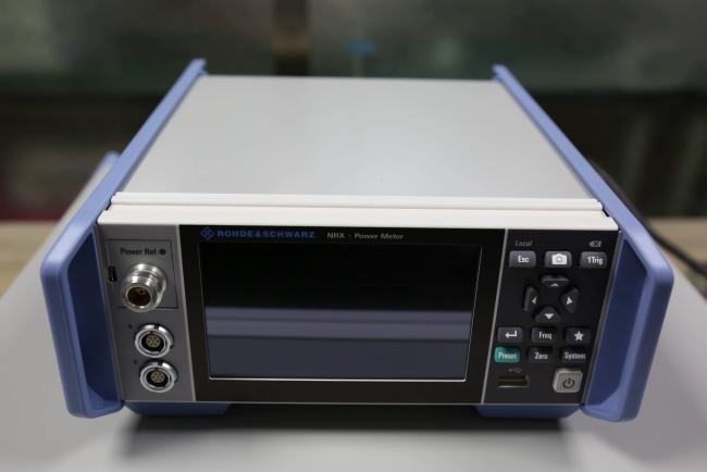Close-up of Rohde & Schwarz R&S NRX display