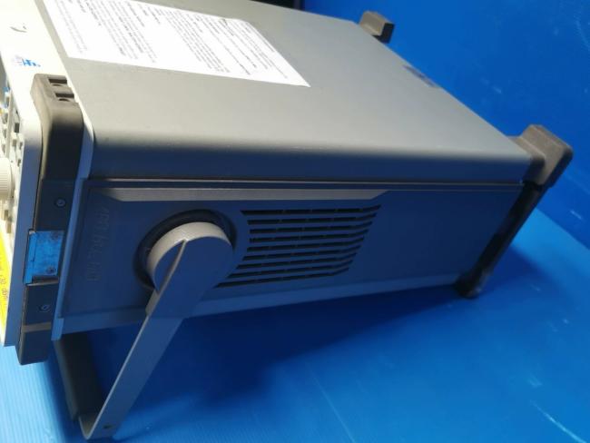 HP Agilent 8562EC Spectrum Analyzer side view