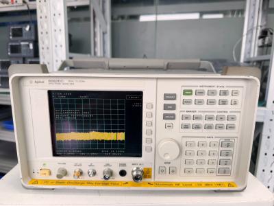 中国 HP Agilent 8562EC カラーポータブル RFスペクトル解析器 13.2 GHz 販売のため