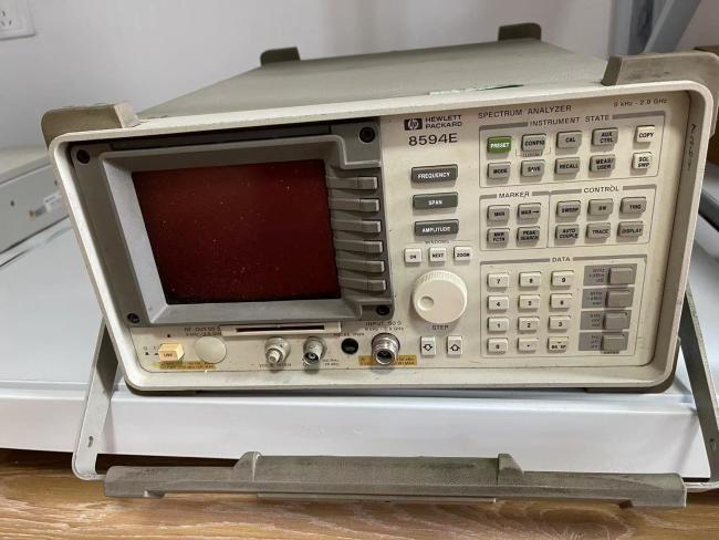 Close-up view of HP Agilent 8564E spectrum analyzer interface and controls