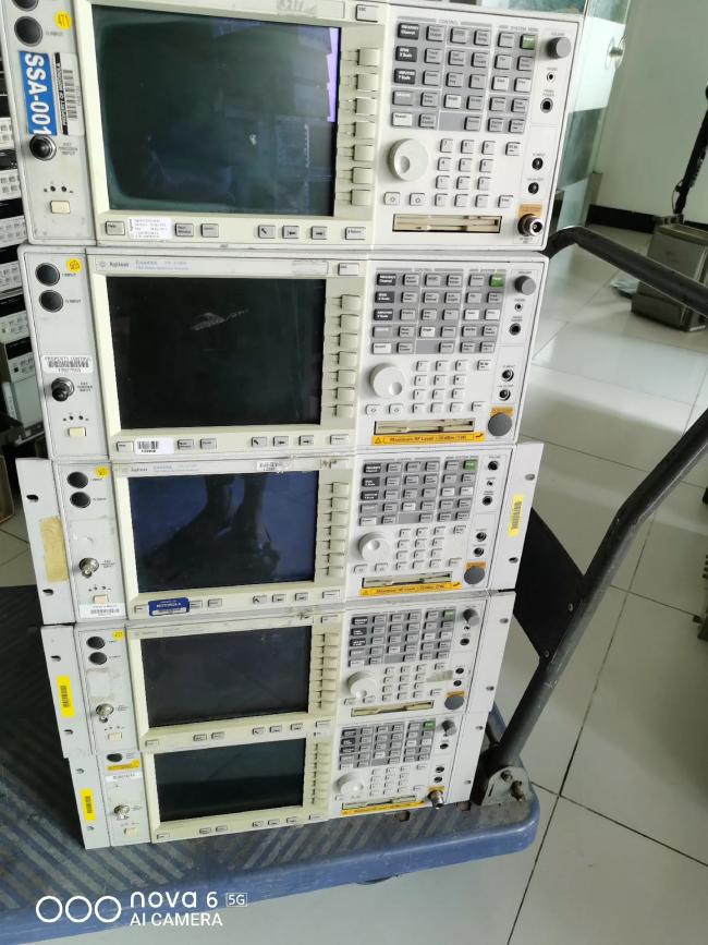 Agilent E4443A Spectrum Analyzer close-up view