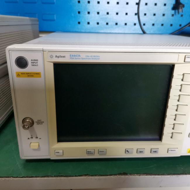 Agilent E4447A PSA Spectrum Analyzer display showing measurement results