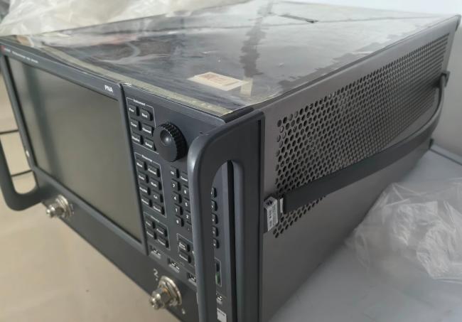 Agilent Keysight N5225B Network Analyzer measurement screen