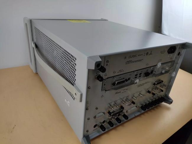 Agilent N5242A PNA-X Network Analyzer display close-up
