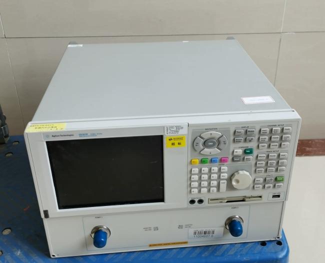 Agilent E8363B Network Analyzer side view showing ports