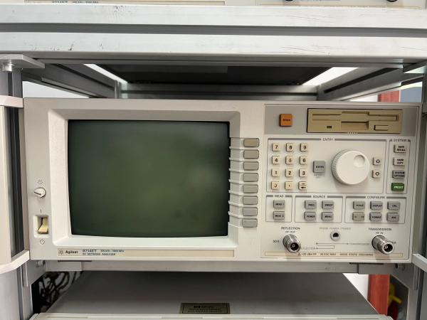 Quality Transmission Reflection RF Network Analyzer VNA Agilent 8714ET 3 GHz for sale