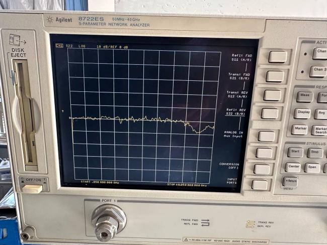 Close-up view of Agilent 8722ES control panel