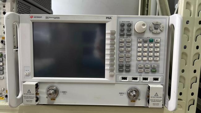 Close-up view of Agilent Keysight N5227A PNA Network Analyzer interface