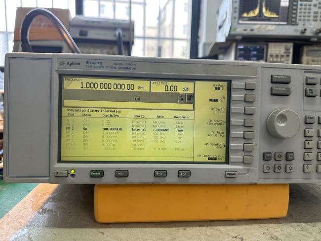 Agilent E4421B ESG-AP Signal Generator being tested in laboratory