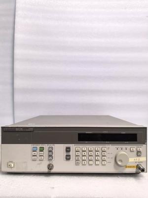 中国 合成されたスウィート CW RF 信号生成器 HP Agilent 83711B 2 GHz 20 GHz 販売のため